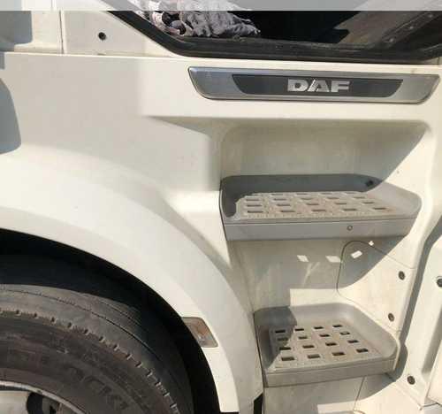 Корпус подножек правый 2019г. Daf XF106