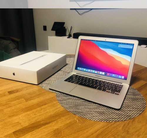 Apple macbook 13 2014