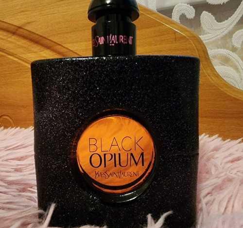 Yves Saint Laurent Black Opium