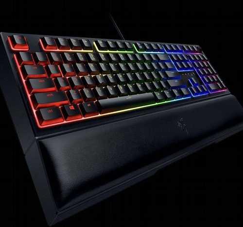 Игровая клавиатура Razer ornata v2