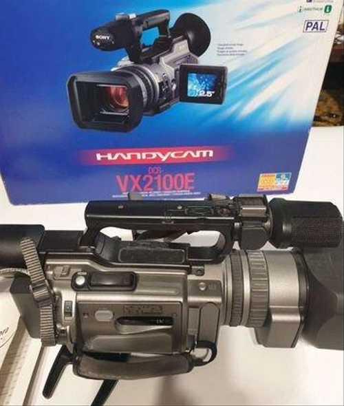 Видеокамера Sony 2100