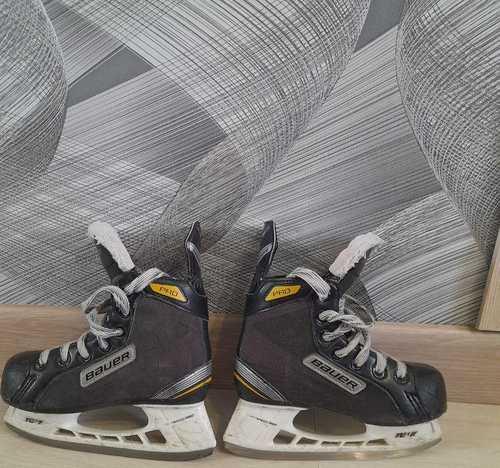 Хоккейные коньки bauer