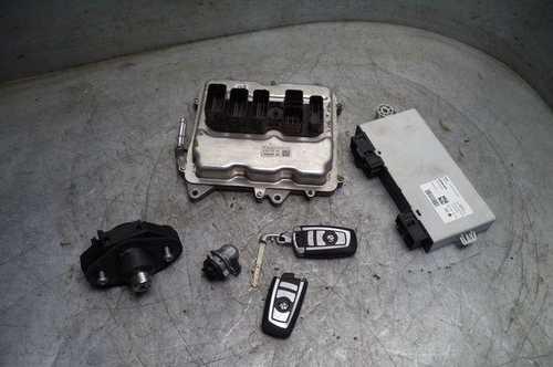 BMW F01 F02 Блок управления двигателем 4.4 N63B44B