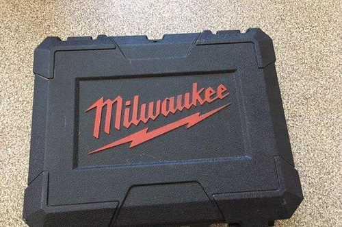Milwaukee кейс от шуруповерта m12 bdd