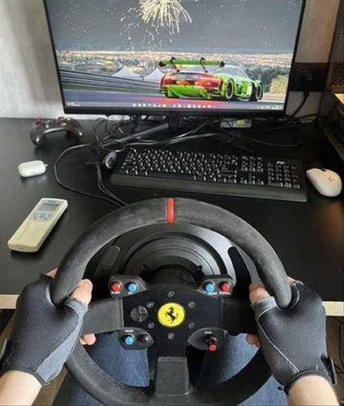 Thrustmaster T300 Ferrari Alcantara Edition + T3PA