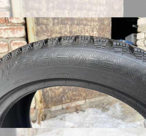 Gislaved Nord Frost 200 215/50 R17 95T