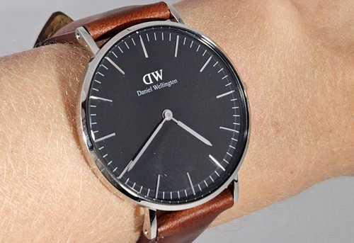 Часы Daniel Wellington ST Mawes DW00100142