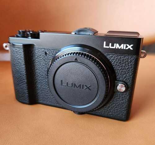 Panasonic lumix GX9