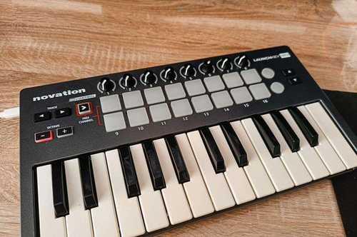 Миди клавиатура Novation Launchkey Mini