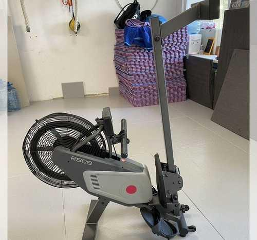 Гребной тренажер carbon fitness R808
