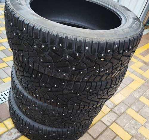 Pirelli Ice Zero 235/55 R20 105T