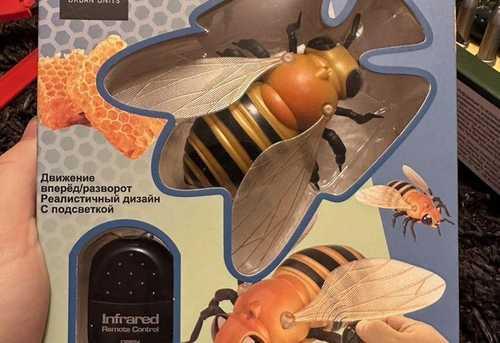 Робот пчела