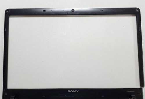 Рамка экрана ноутбука Sony Vaio VPC-EE с трещиной