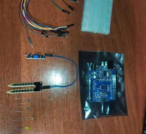 Arduino uno R3 с компонентами сигнализации