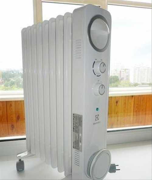 Мощный масляный радиатор Electrolux 2000Вт 8 секц