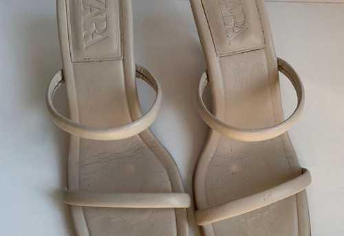 Босоножки Zara