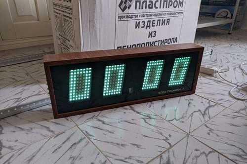 Часы "электроника-7" советские, большие