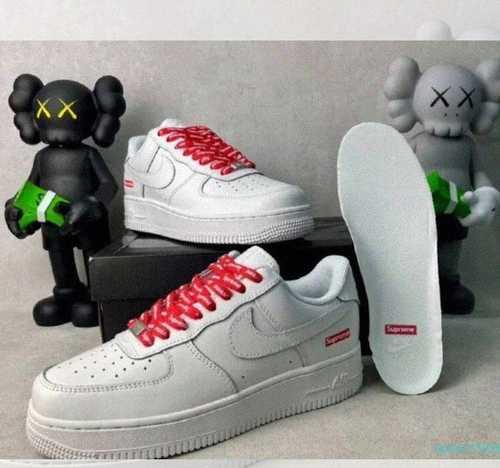 Кроссовки Nike Air Force 1 Supreme  Poizon коробка