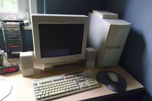 Ретро игровой компьютер 1998