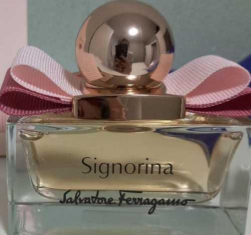 Парфюмерная вода Salvatore Ferragamo Signorina