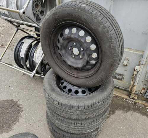 205/60 R16 Kumho Ecsta HS51 Лето Штампованные R16 pсd:5x114.3 ет:50 DIA:60.1