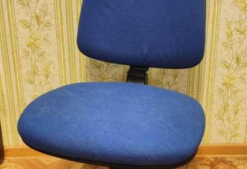 Компьютерное кресло синее