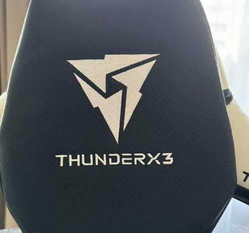 Игровое кресло thunderx3