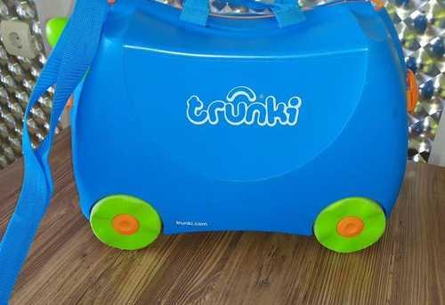 Детский чемодан на колесиках Trunki