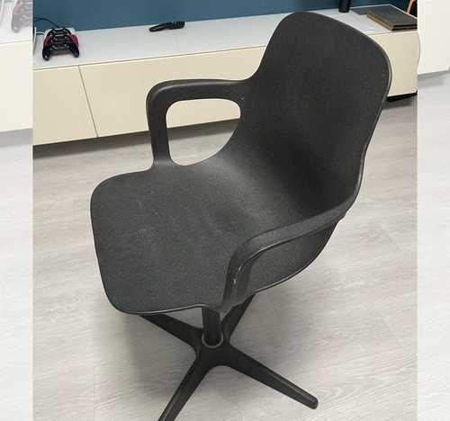 Крутящийся стул IKEA Odger антрацит