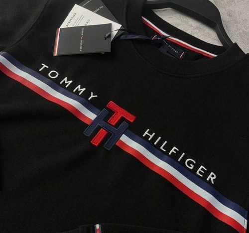 Свитшот Tommy Hilfiger цветной