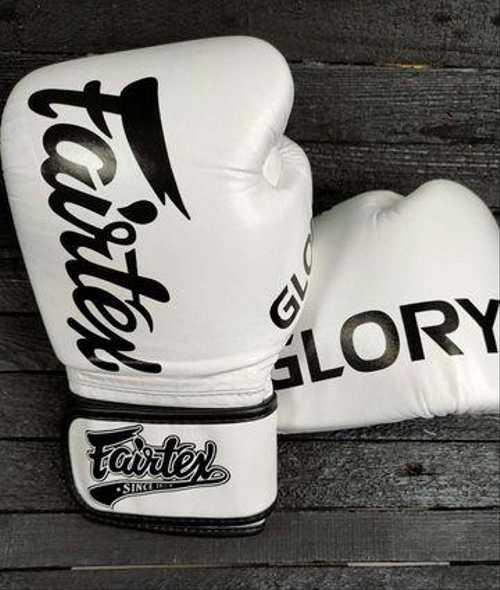 Боксерские перчатки Fairtex