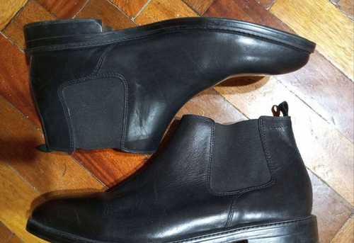Clarks Chelsea boots 45