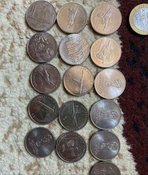Продам юбилейные монеты 25 р