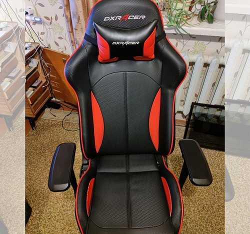 Компьютерное кресло DxRacer