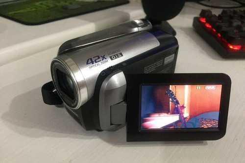 Видеокамера Panasonic SDR-H40