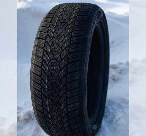 Zmax Winterhawke I 225/45 R17 94V