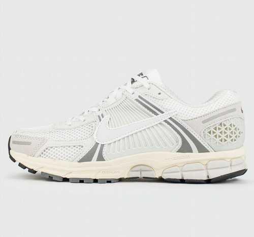 Nike Zoom Vomero 5 White Cream