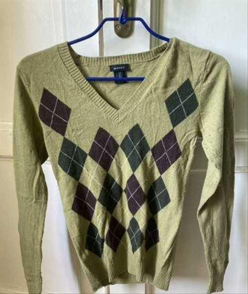 Женские шерсятные свитера