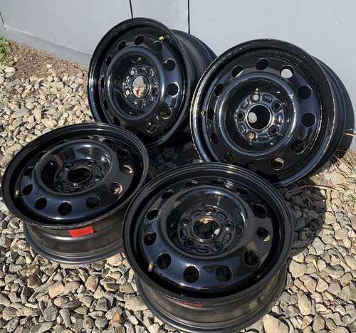 Диски штапованные r15 5x114.3