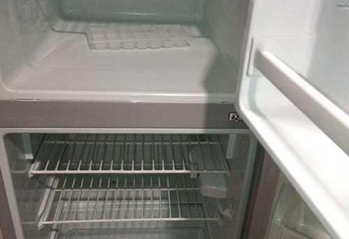 Холодильник Elenberg