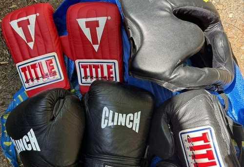 Боксерские перчатки 10 oz и шлемы