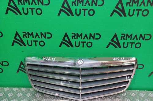 Решетка радиатора Mercedes E-Class W211 2006-2009