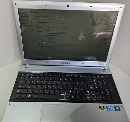 Ноутбук Samsung RV520