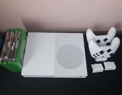 Игровая приставка xbox one s