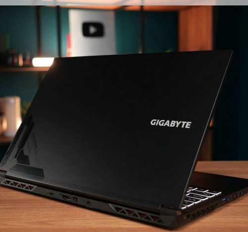 16" Gigabyte G6 RTX 4050 / Core i5 13500H / 144Hz