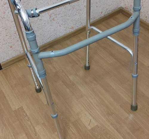 Ходунки для инвалидов бу