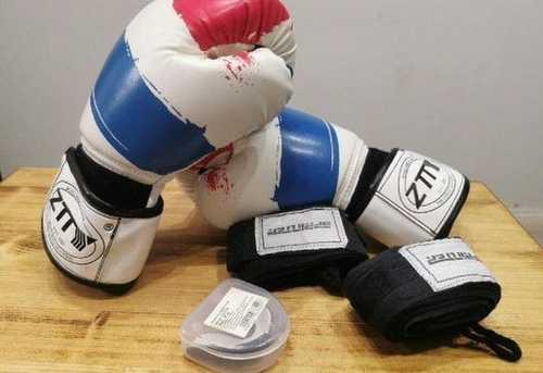 Боксерские перчатки 8oz, бинты, капа