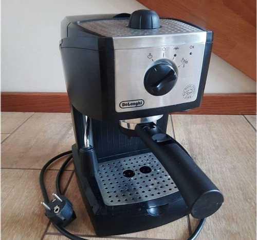 Кофеварка рожковая delonghi