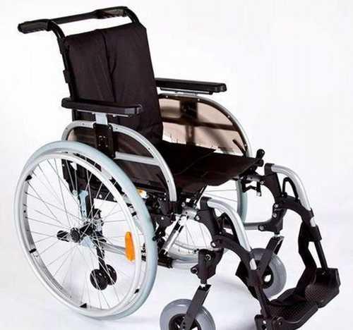 Кресло-коляска для инвалида (новая)