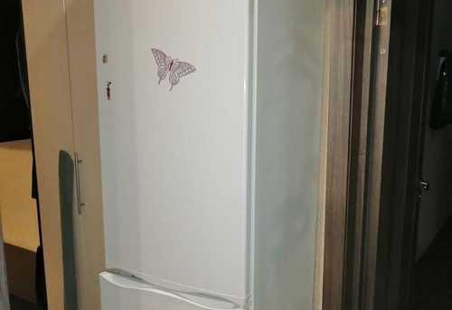 Продаю холодильник Атлант хм 6026-001